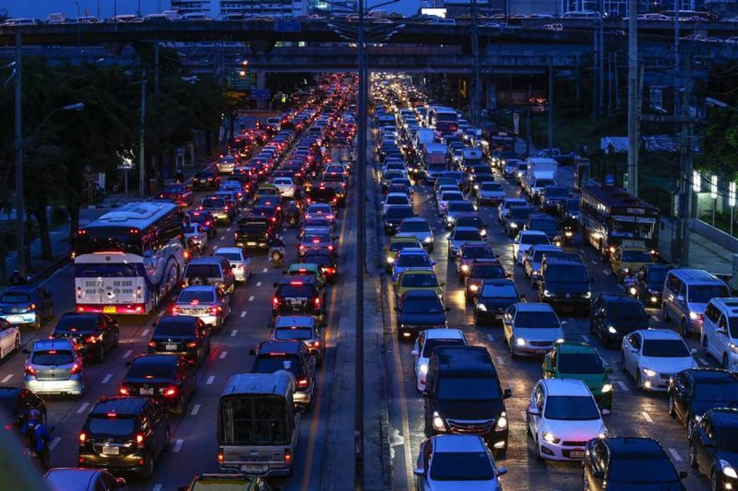 Choked by traffic, Bangkok revs up to beat air pollution | News | Eco ...
